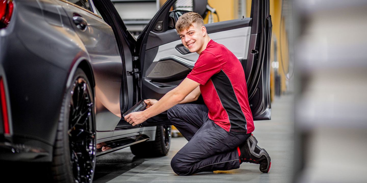 Fahrzeuglogistik & Autotransporte bei Galliker Transport