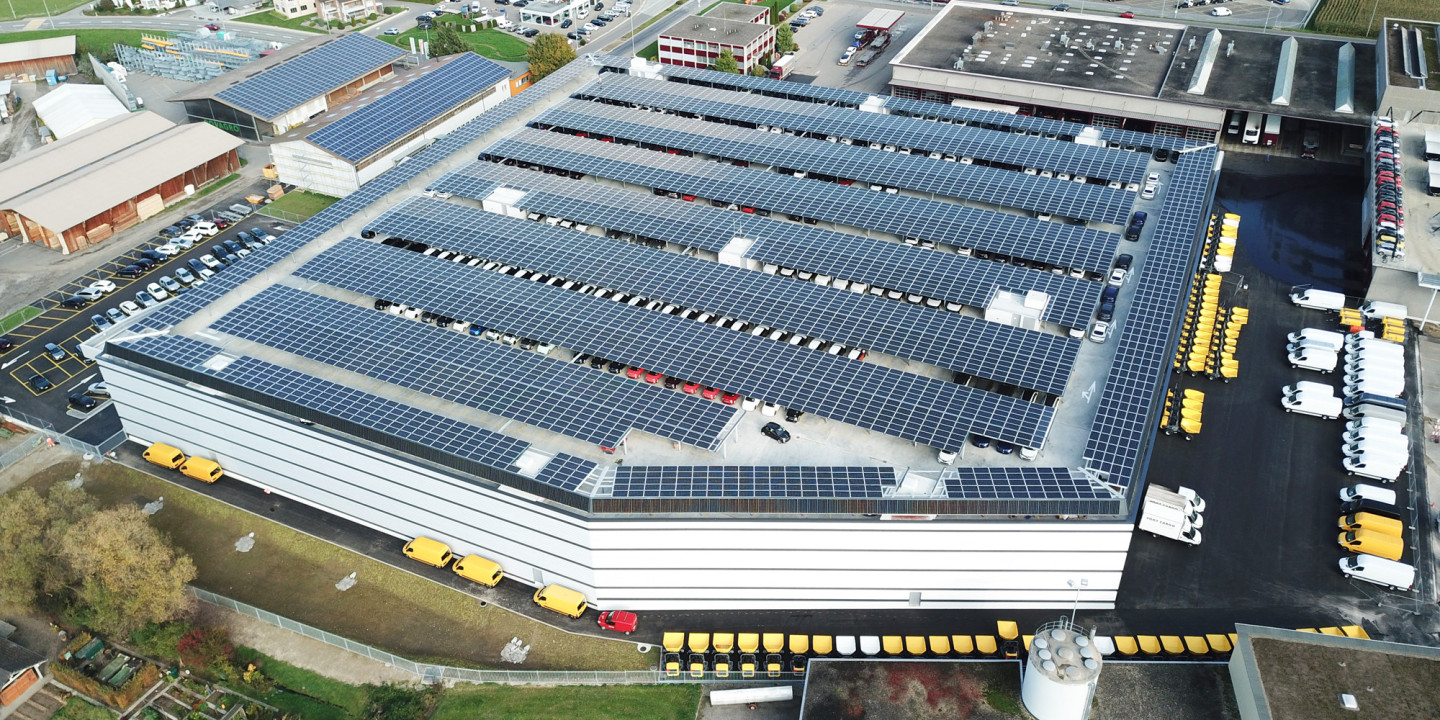 Storage and maintenance of cars in Altishofen